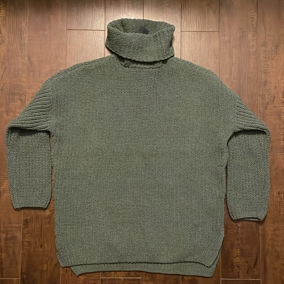 Abercrombie & Fitch | Sweaters | Abercrombie Fitch Chenille Turtleneck ...